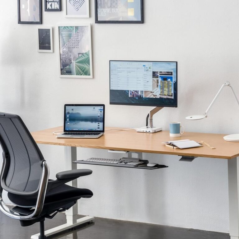 Humanscale Monitor Arm (M/Connect) – White - www.evo.ae